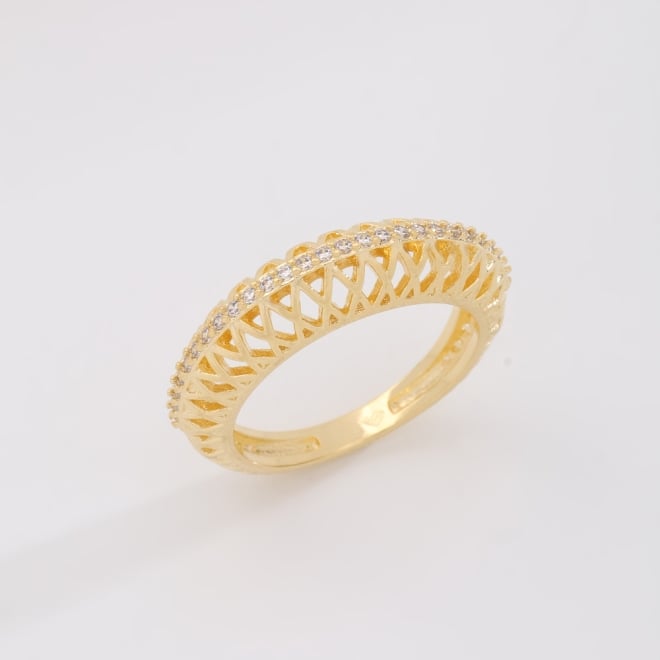 AN-01911 ANEL BANHADO A OURO 18K COM DETALHES VAZADOS EM ZIRCÔNIAS